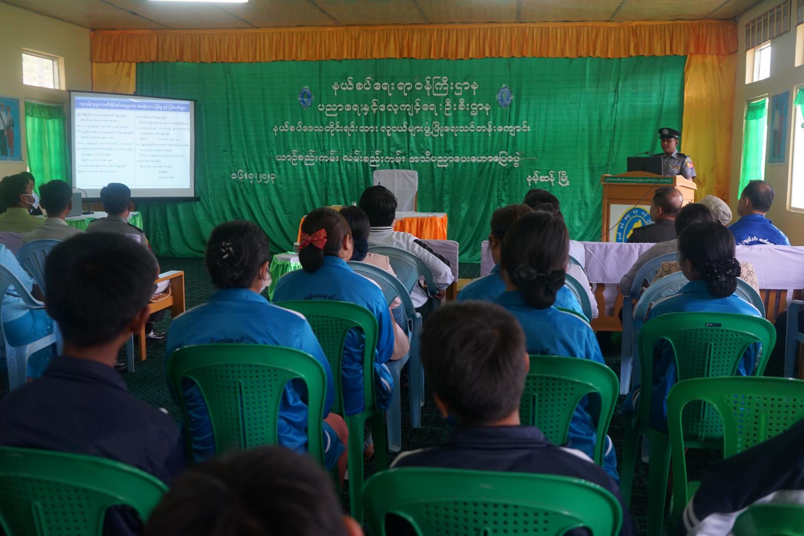 နမ့်ဆန်မြို့နယ်တွင် မြို့နယ်ရဲတပ်ဖွဲ့မှ လမ်းစည်းကမ်း၊ ယာဉ်စည်းကမ်းနှင့